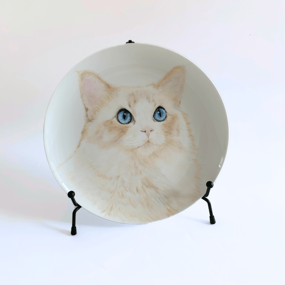 Custom Hand-Painted Cute Portrait Ceramic Plate – Metis Grace